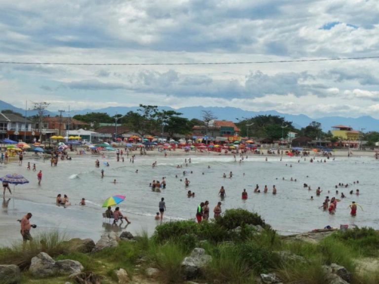 5 motivos para conhecer Itapoá, em Santa Catarina