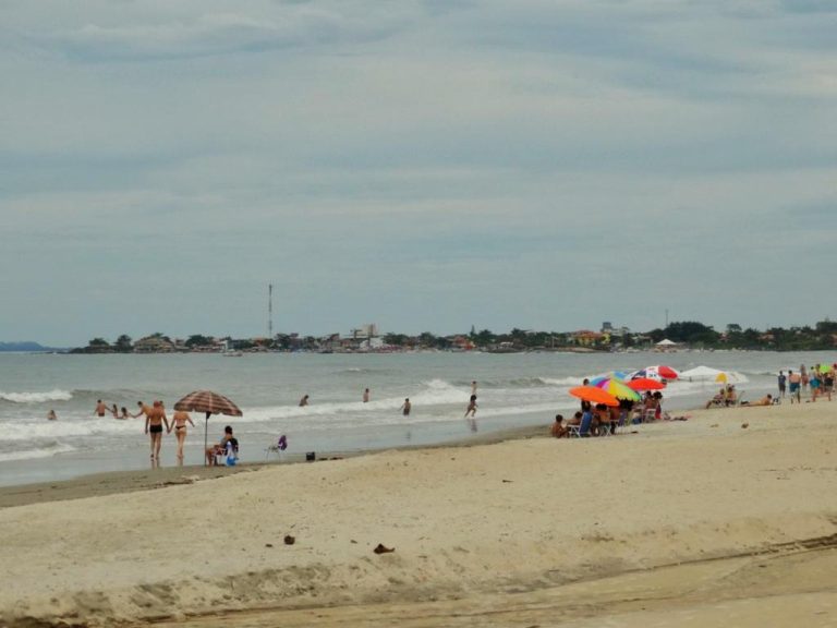 5 motivos para conhecer Itapoá, em Santa Catarina