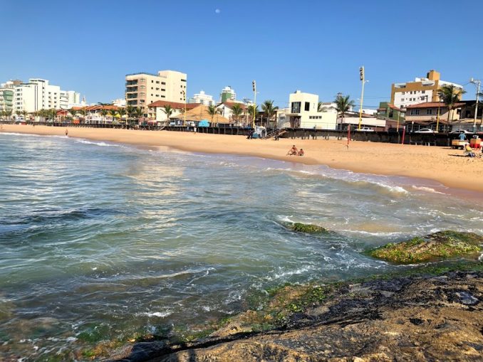 Praias em Macaé, a cidade do petróleo no litoral fluminense